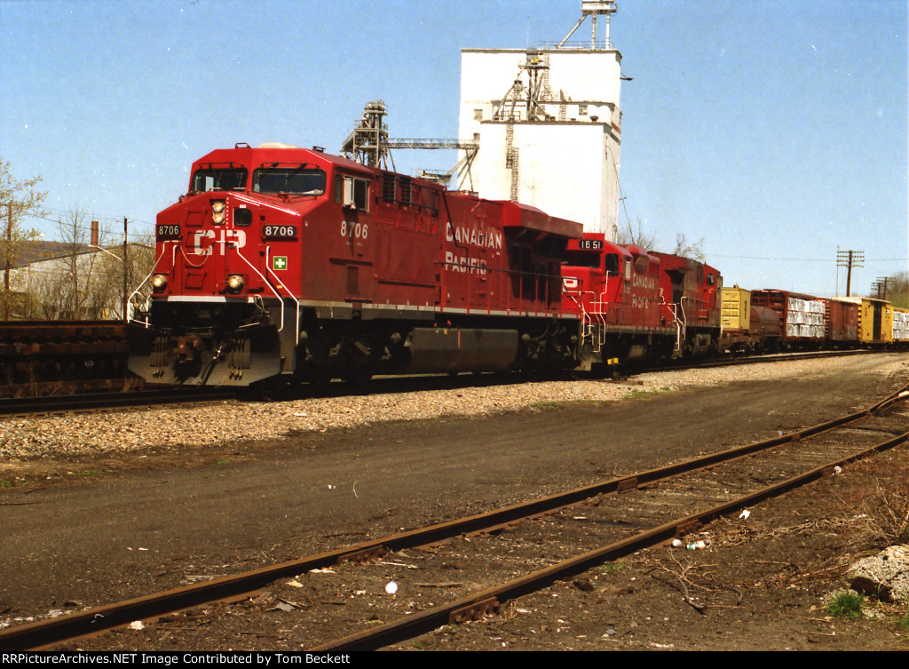 New power leads at BX